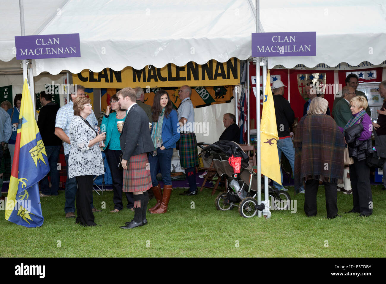 Clan macmillan hi-res stock photography and images - Alamy