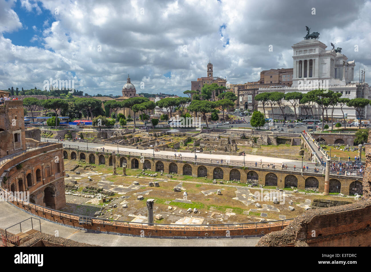 Ancient rome market hi-res stock photography and images - Alamy