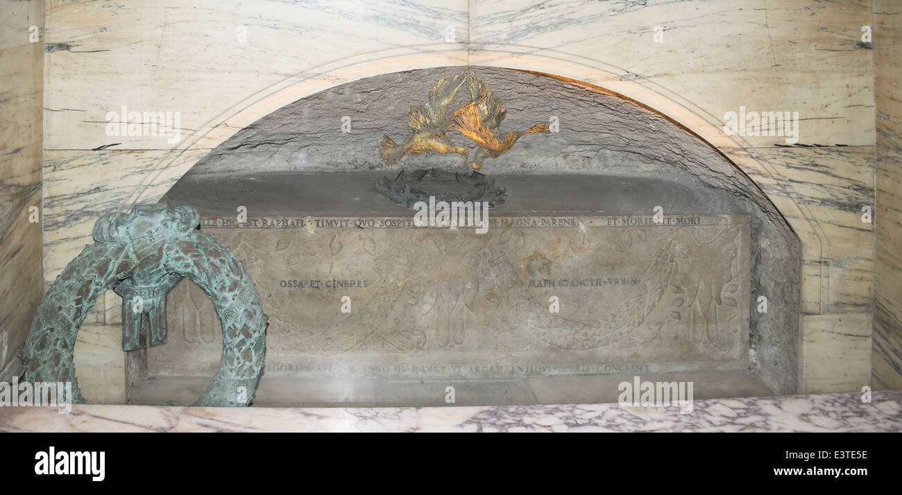 Raphael Tomb Pantheon High Resolution Stock Photography and Images - Alamy