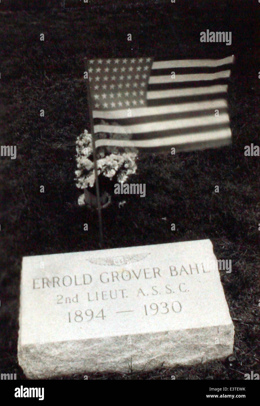 The Errold Bahl Special Collection includes unique aviation images and ...
