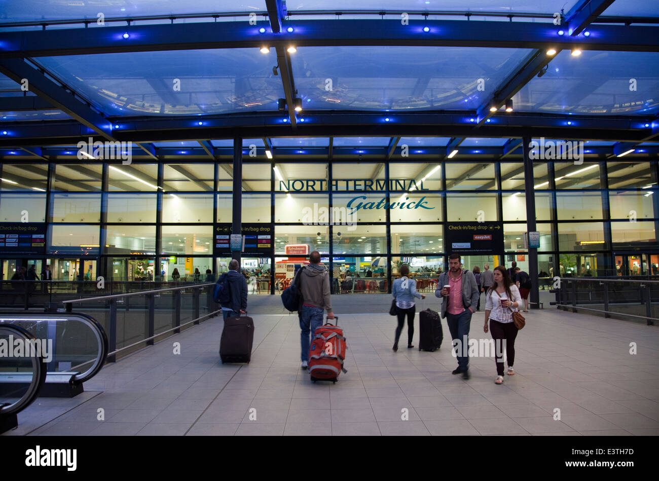 Gatwick airport north terminal hi-res stock photography and images - Alamy