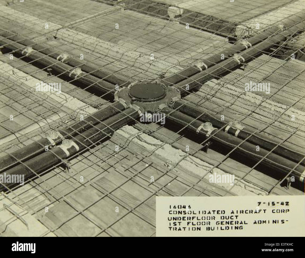 This image shows the construction of the Administration Building at the ...