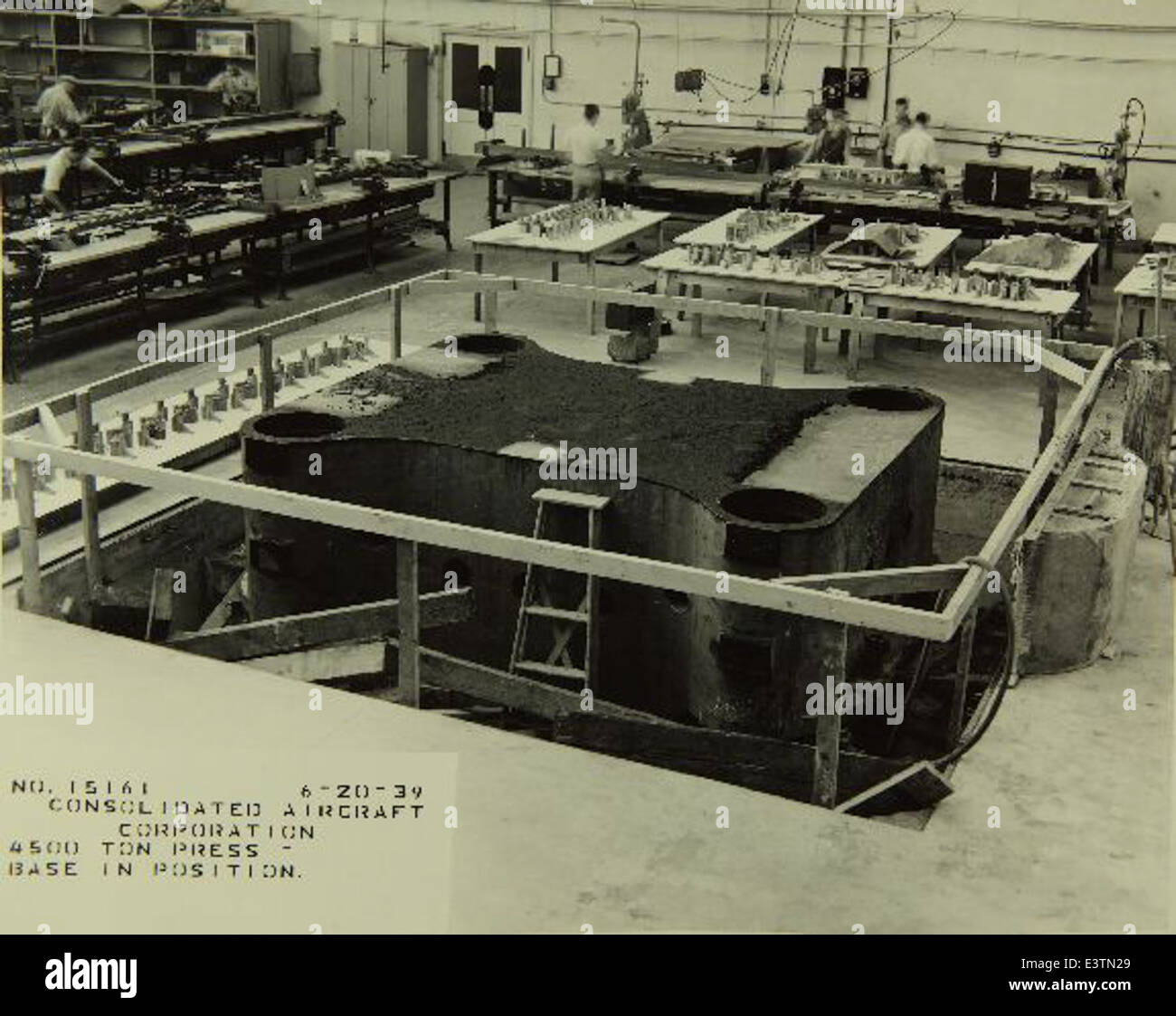 This interior photo from the Consolidated/Convair aircraft factory in ...