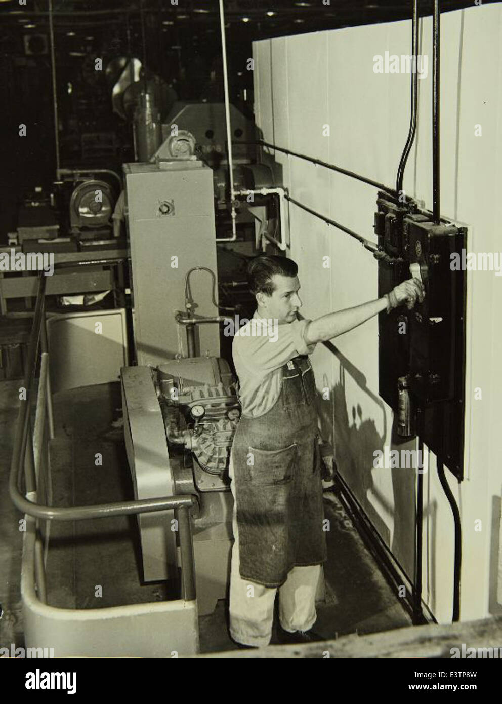 This photo shows the Consolidated/Convair Aircraft Factory in San Diego ...