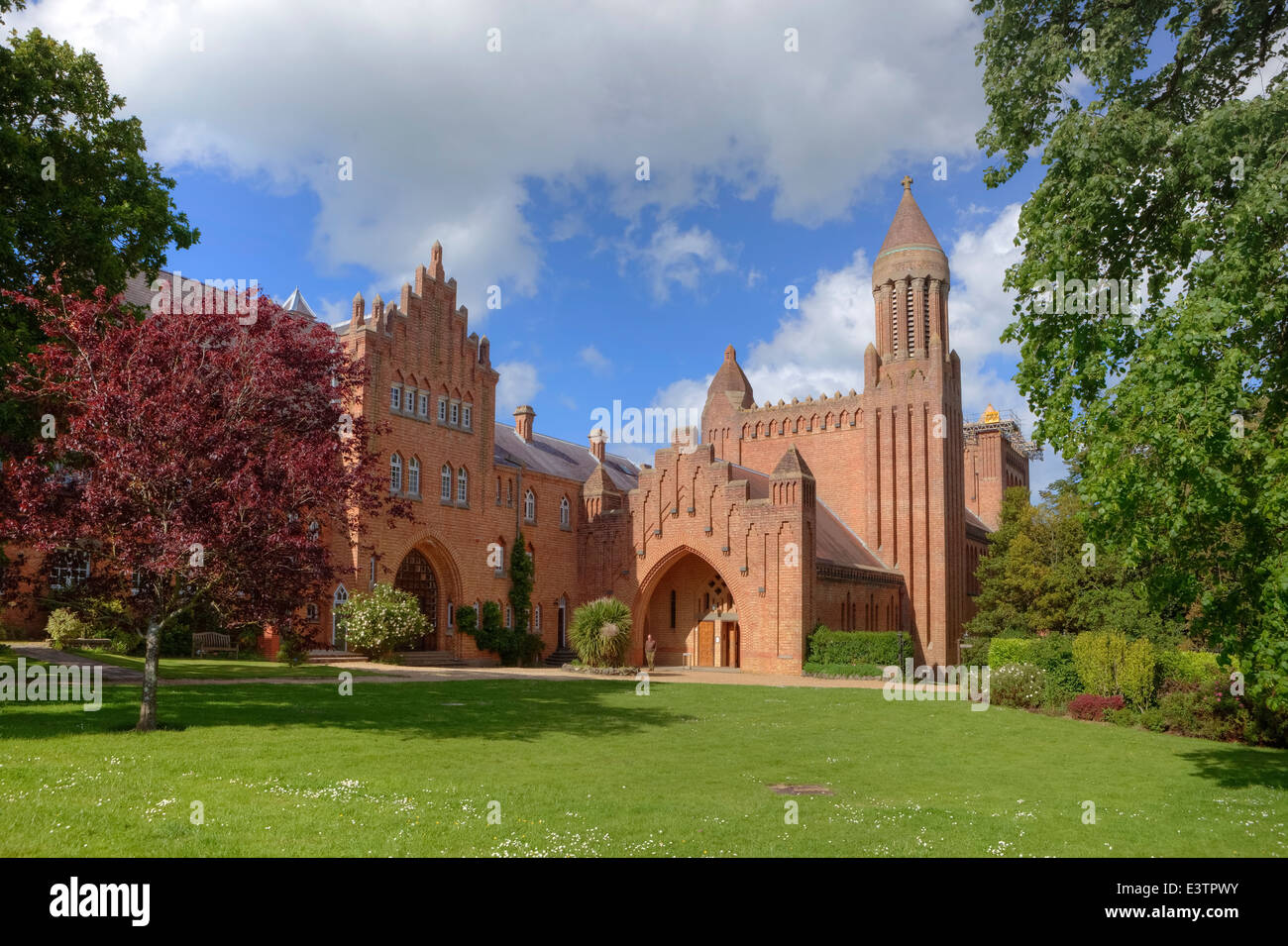 Quarr abbey hi-res stock photography and images - Alamy