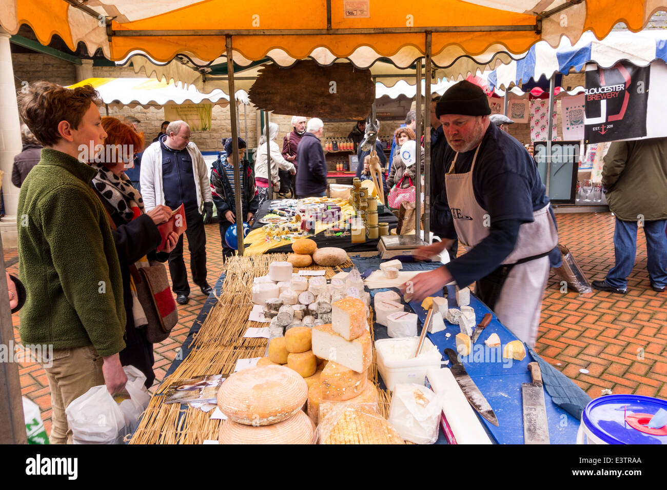 Stall display farmers market hi-res stock photography and images - Alamy