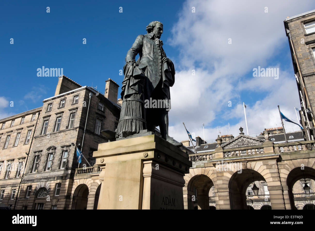 Royal mile adam smith statue hi-res stock photography and images - Alamy