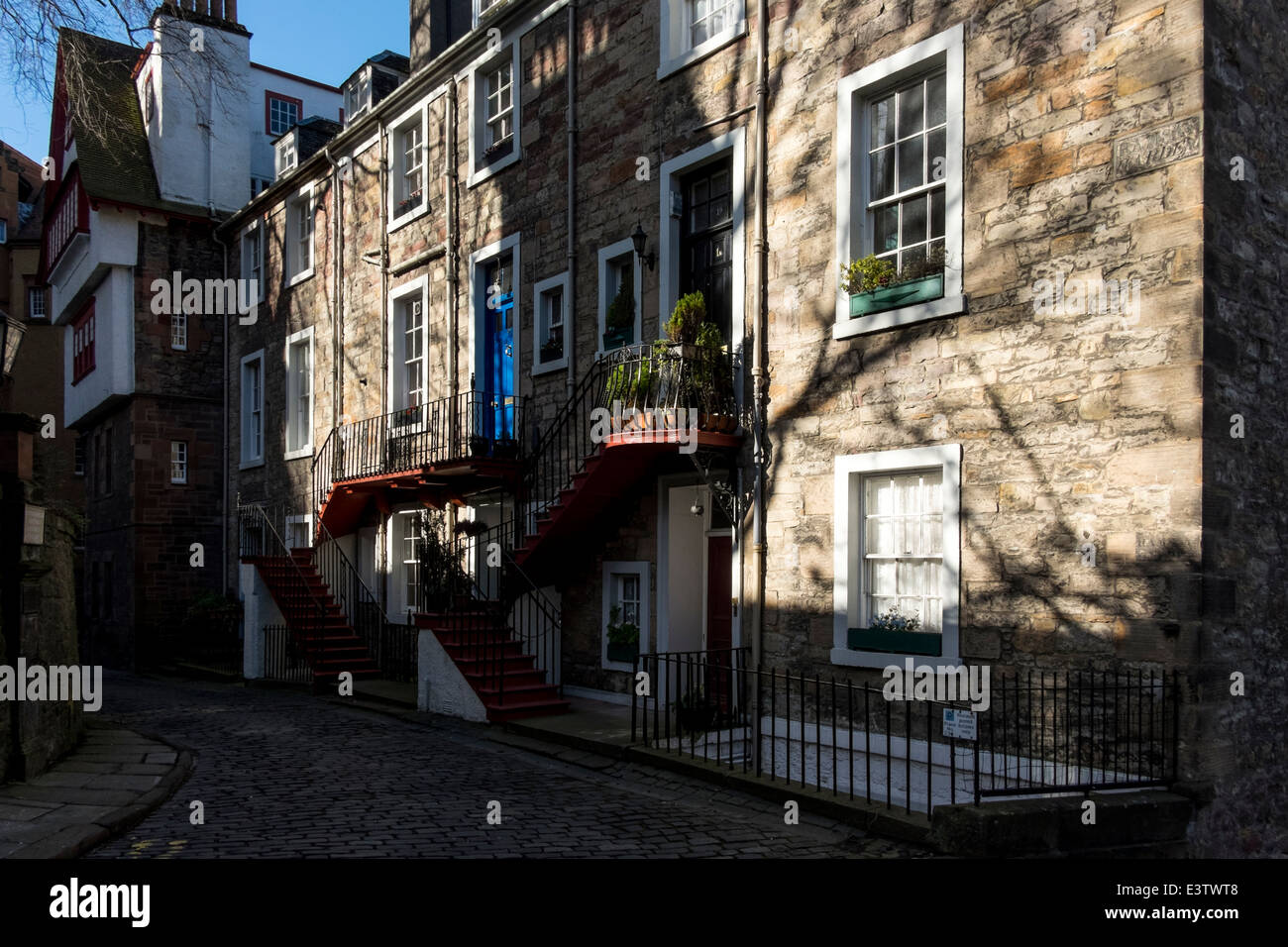 Edinburgh old city hi-res stock photography and images - Alamy