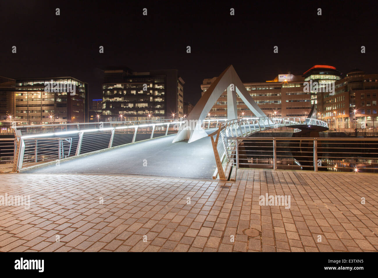 Tradeston Bridge over the River Clyde Glasgow Stock Photo - Alamy