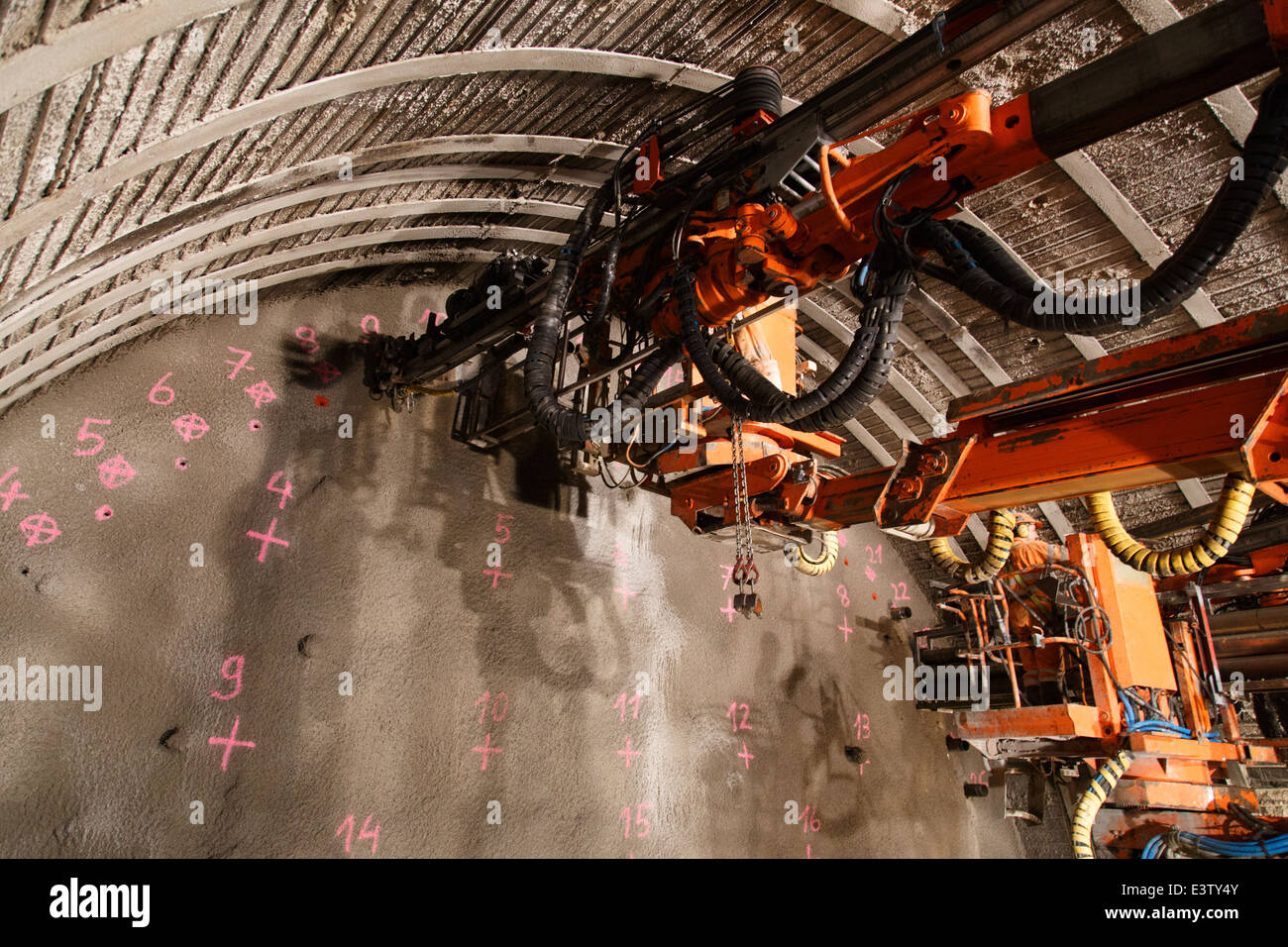 Construction of piperoof grouting for tunnel construction Stock Photo ...