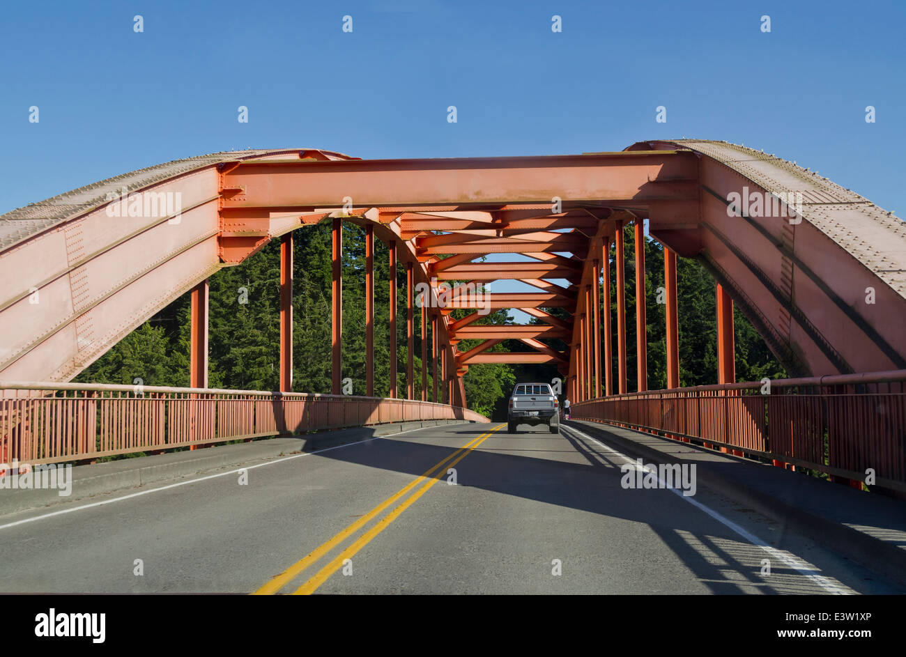 Truck and pedestrians traveling across the Rainbow Bridge into La ...