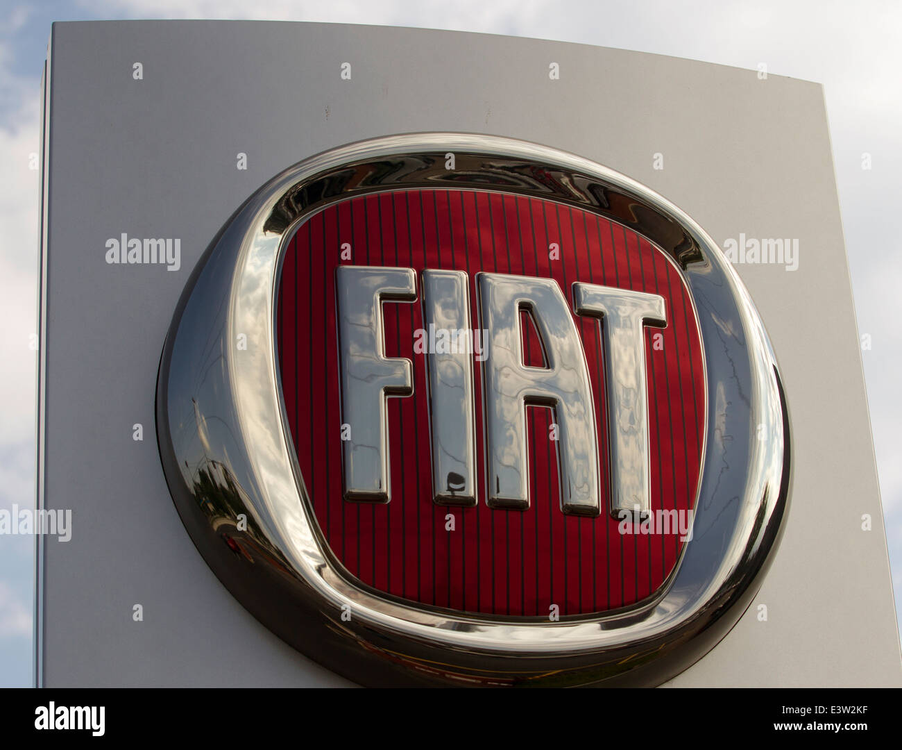 Fiat sign hi-res stock photography and images - Alamy