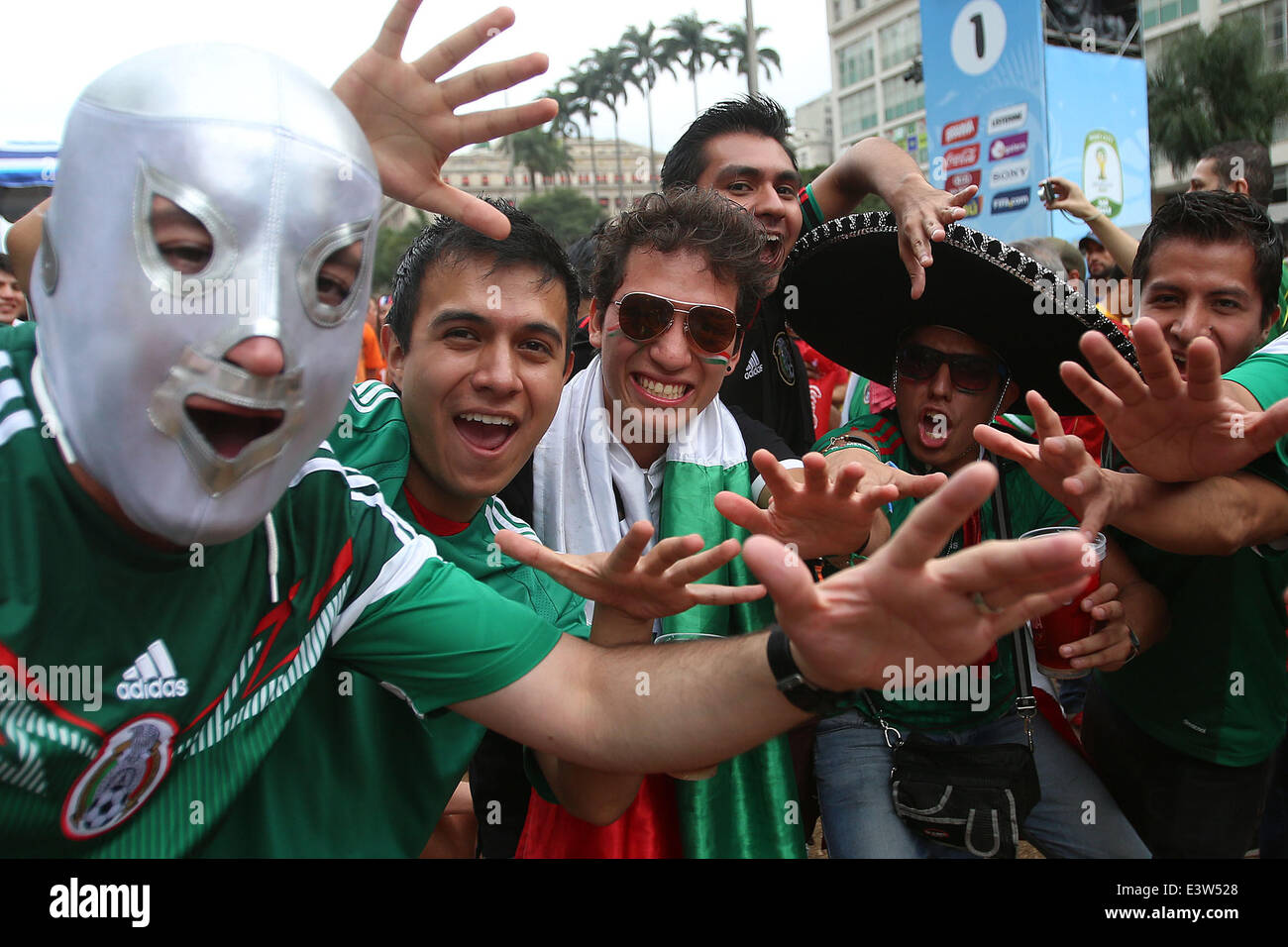 Mexico fans watching the match hi-res stock photography and images - Alamy