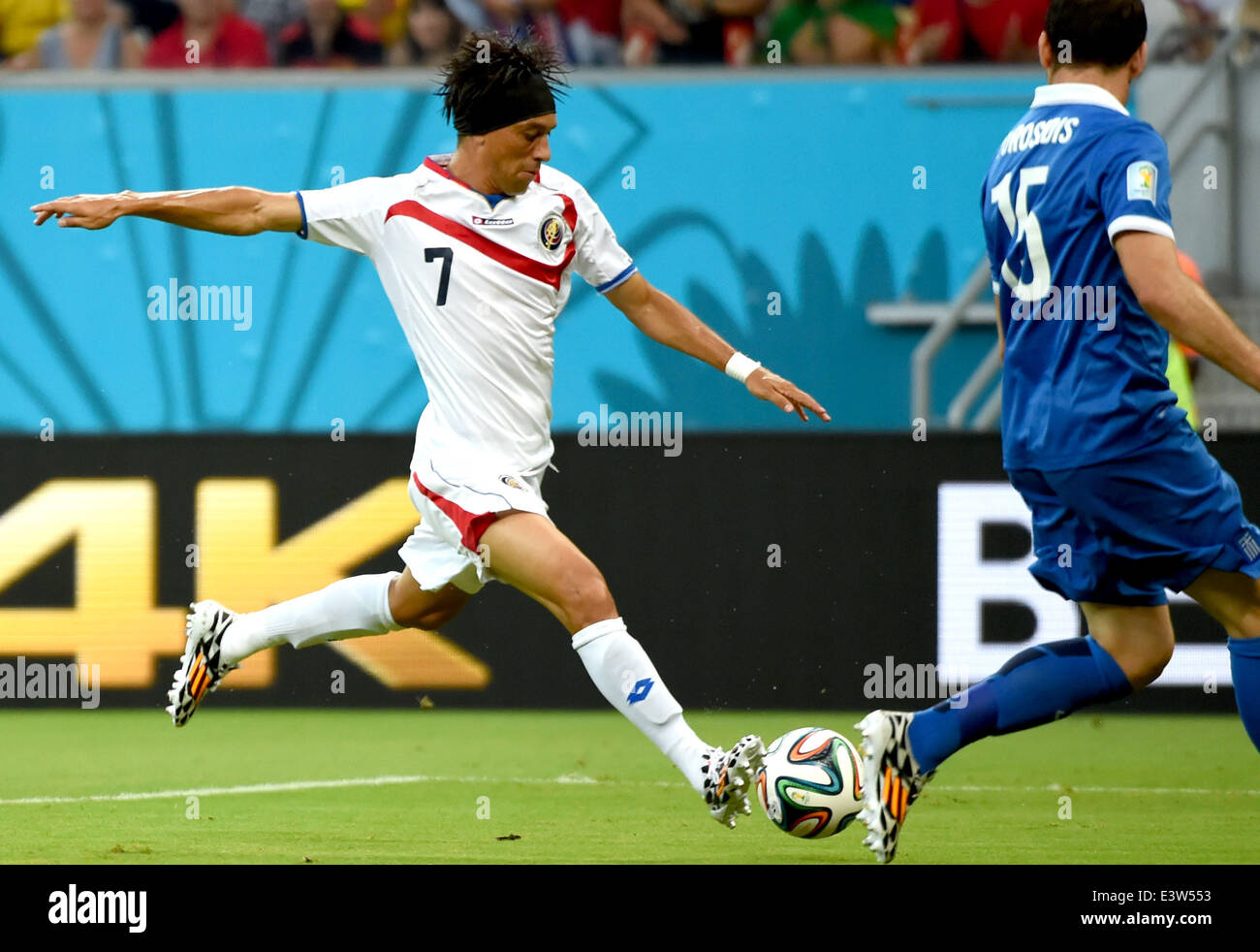 (140629) -- RECIFE, June 29, 2014 (Xinhua) -- Costa Rica's Christian ...