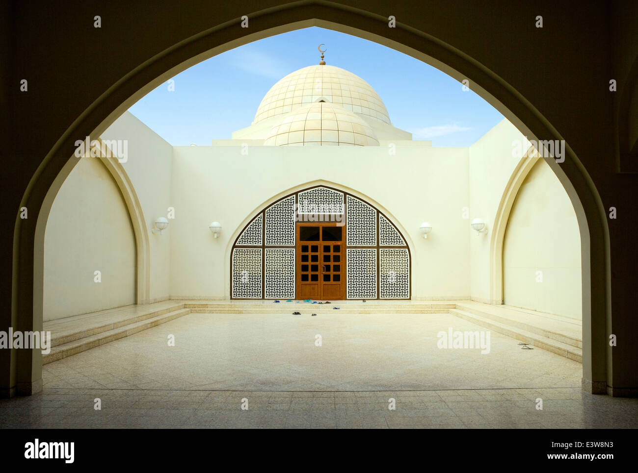 Qatar doha qatar university hi-res stock photography and images - Alamy