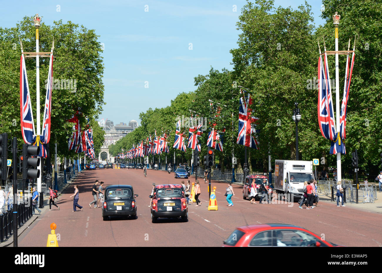 View down The Mall towards Horse Guards Parade from The Queen Victoria ...