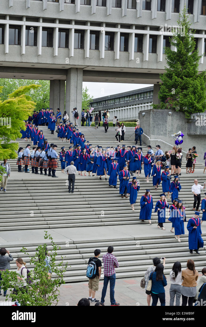 Convocation cap hi-res stock photography and images - Alamy