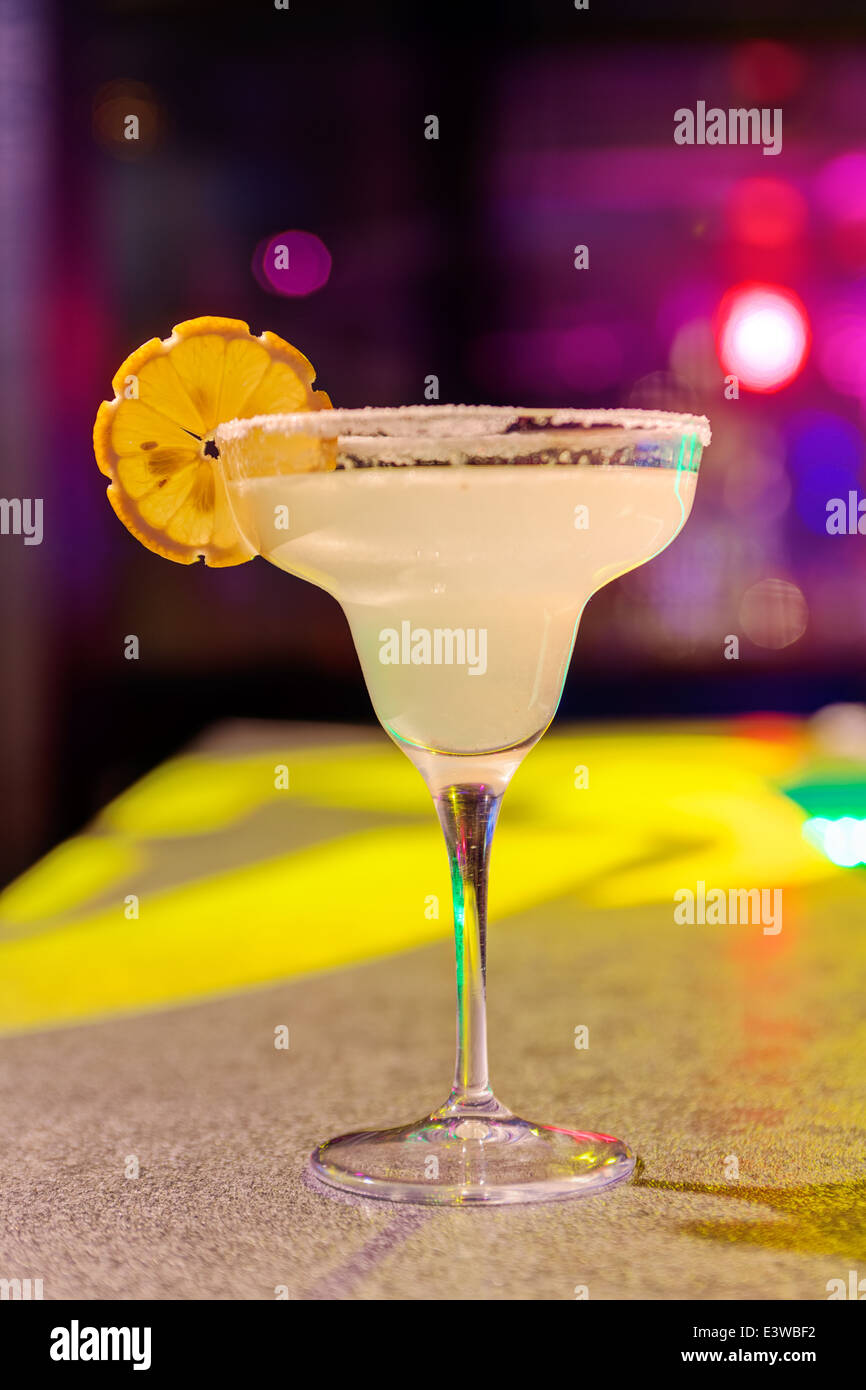 cocktail at bar in a night club with vivid colors Stock Photo - Alamy