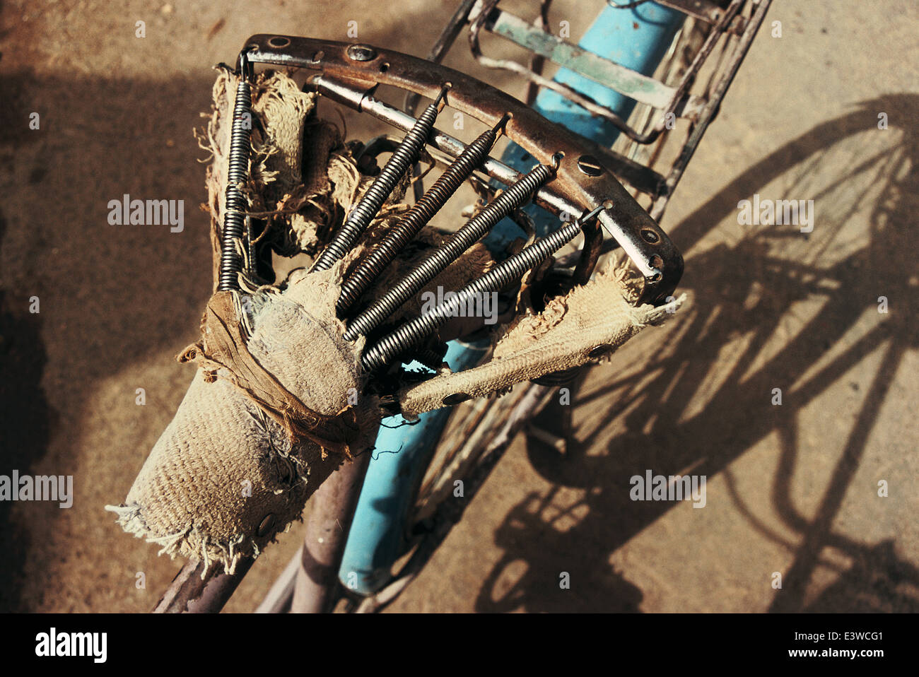 Shabby saddle of a cycle ( India Stock Photo - Alamy