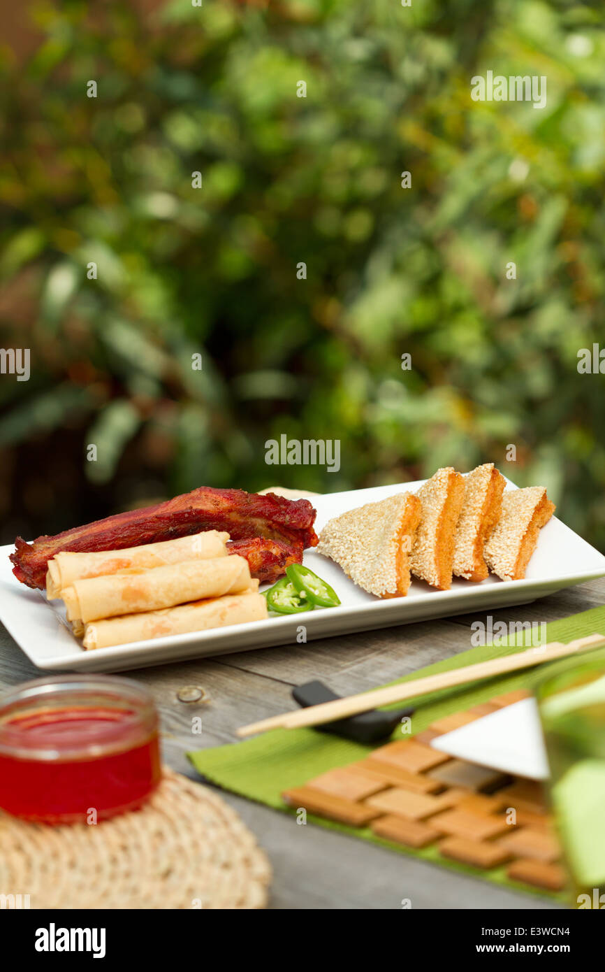 Chinese prawn toast and spring rolls hi-res stock photography and ...