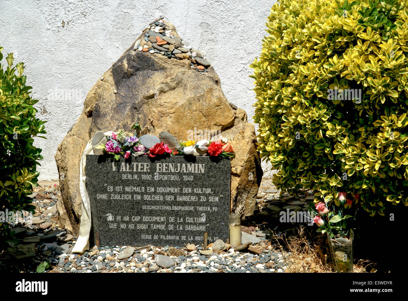 Walter benjamin hi-res stock photography and images - Alamy