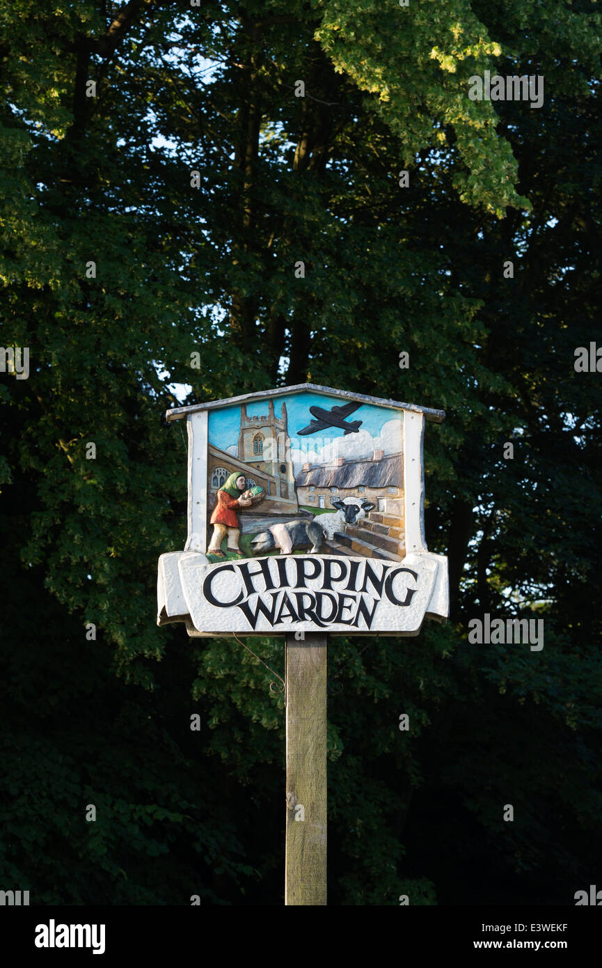 Chipping Warden painted village sign. Northamptonshire, England Stock ...