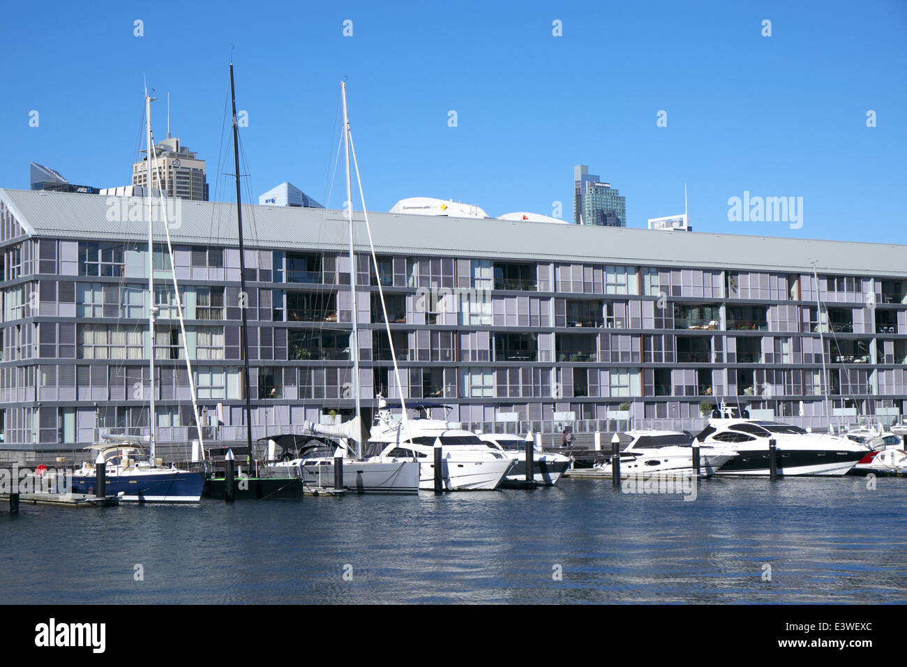 Modern wharf hi-res stock photography and images - Alamy