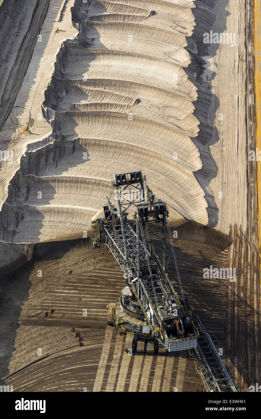 Aerial view machines in open hi-res stock photography and images - Alamy