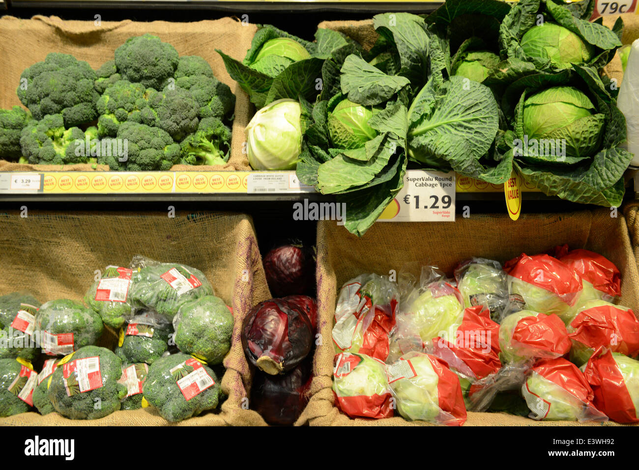 Fruit and Vegetables on shelf Stock Photo - Alamy