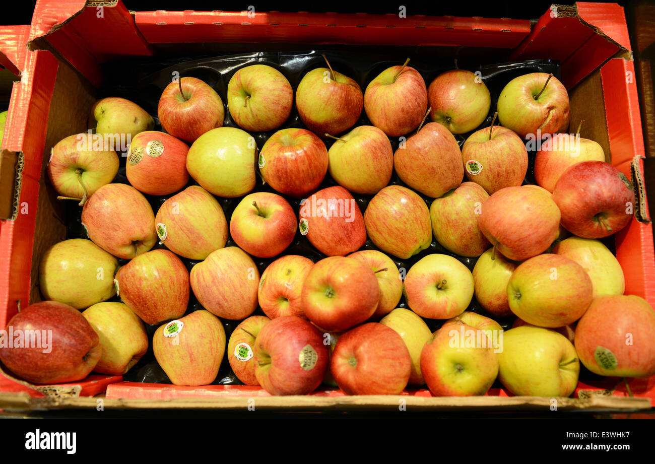 Box gala hi-res stock photography and images - Alamy