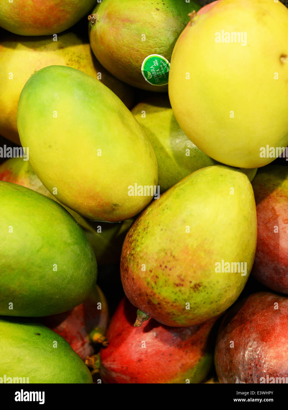 Mangos mangos hi-res stock photography and images - Alamy