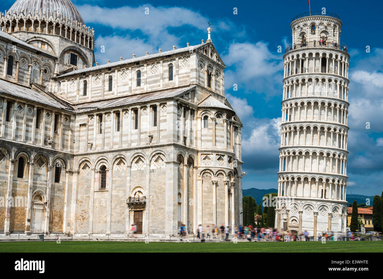 Leaning Tower of Pisa. Blue cloudy sky background Stock Photo - Alamy