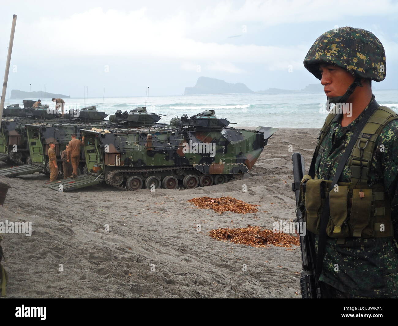 Combined amphibious operations hi-res stock photography and images - Alamy