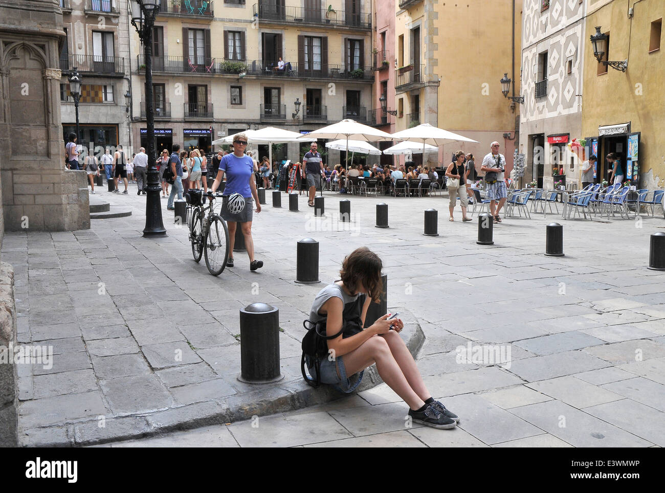 Santa Maria square, Gothic Quarter, Santa Maria del Mar church ...