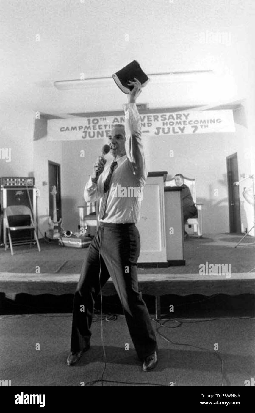 Pentecostal revival hi-res stock photography and images - Alamy