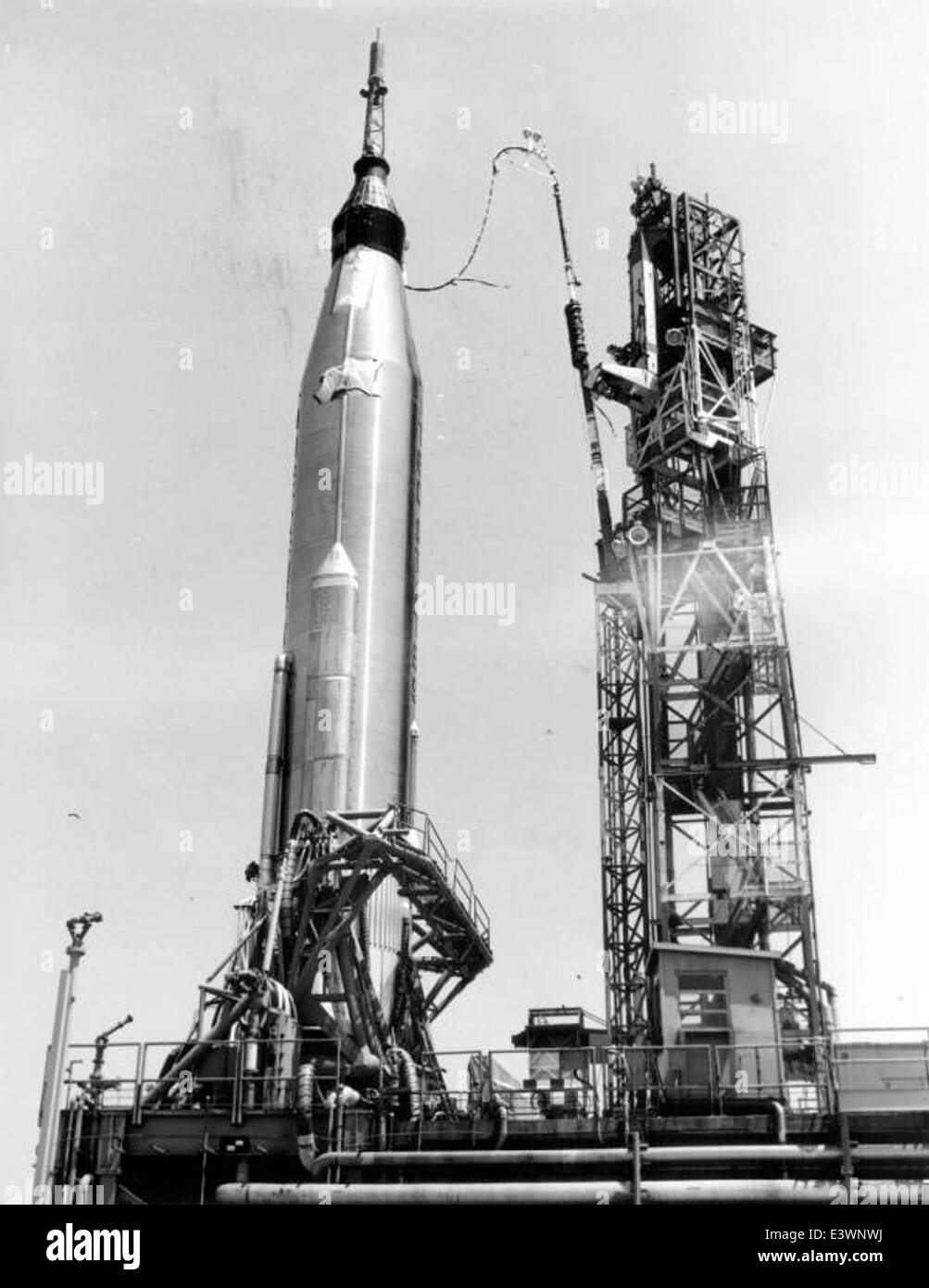 View atlas launch vehicle hi-res stock photography and images - Alamy