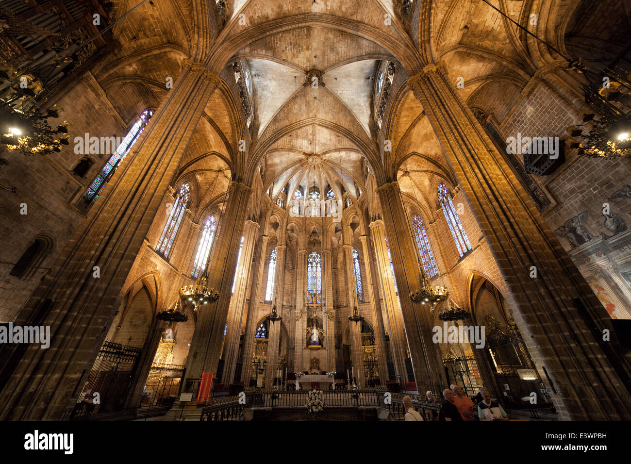 Gothic style altar hi-res stock photography and images - Alamy