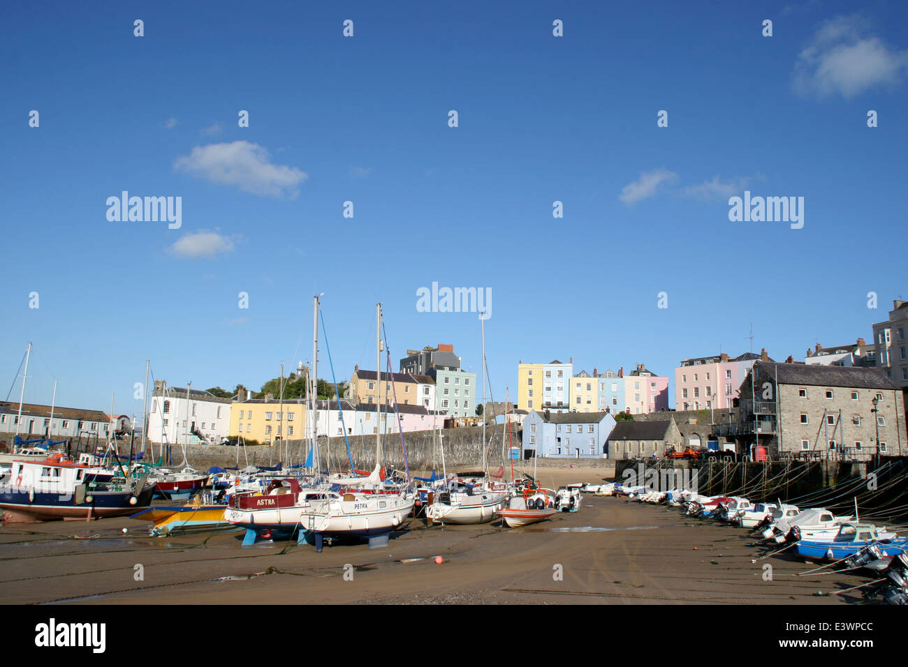 Tenby quay hill hi-res stock photography and images - Alamy
