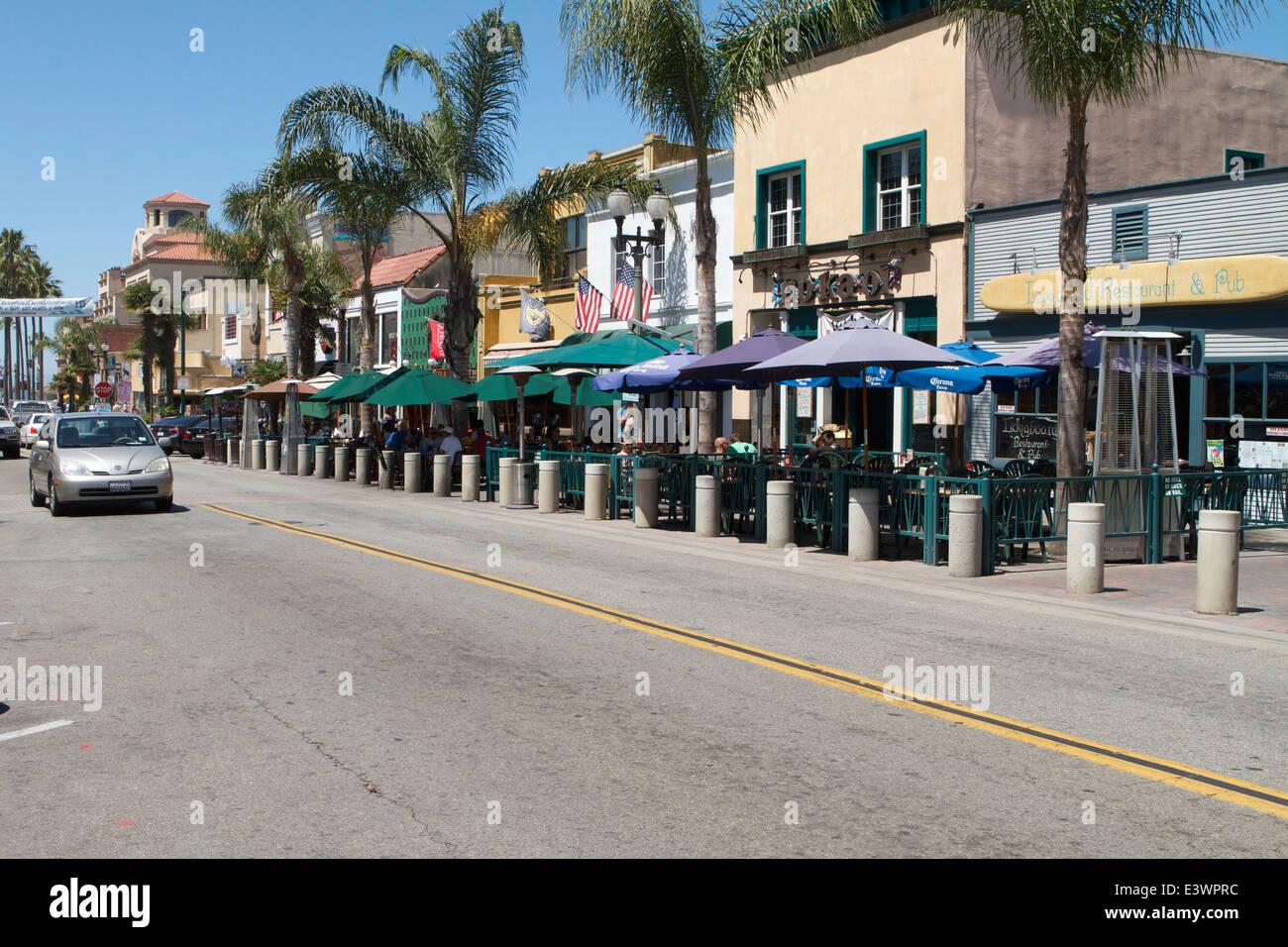 Main street in huntington hi-res stock photography and images - Alamy
