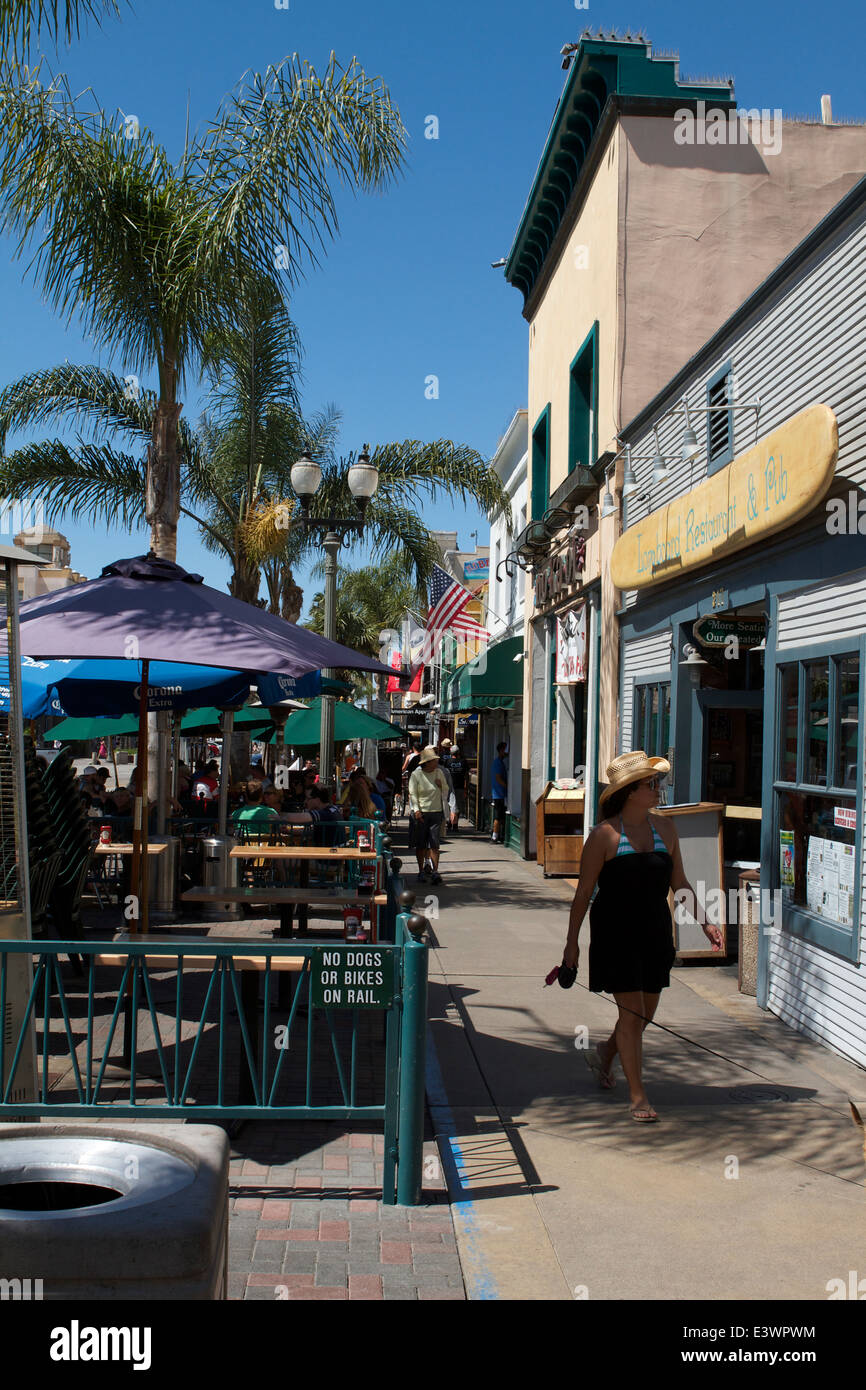 Huntington beach main street hi-res stock photography and images - Alamy