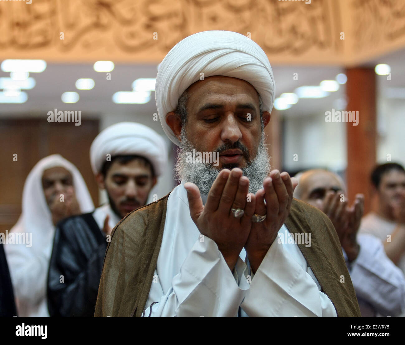Bahrain prayers hi-res stock photography and images - Alamy