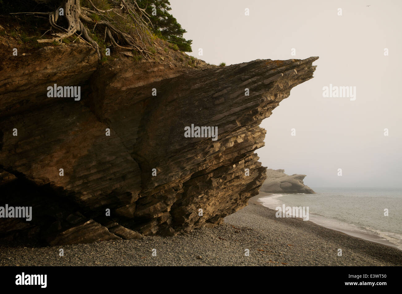 View layered rock face hi-res stock photography and images - Alamy