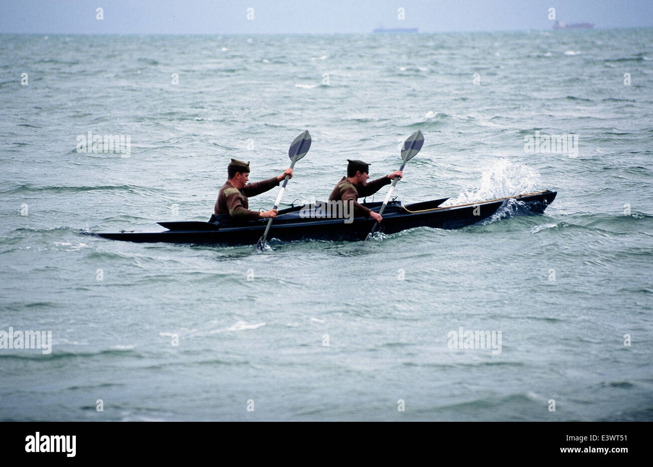 Wood and canvas canoe hi-res stock photography and images - Alamy