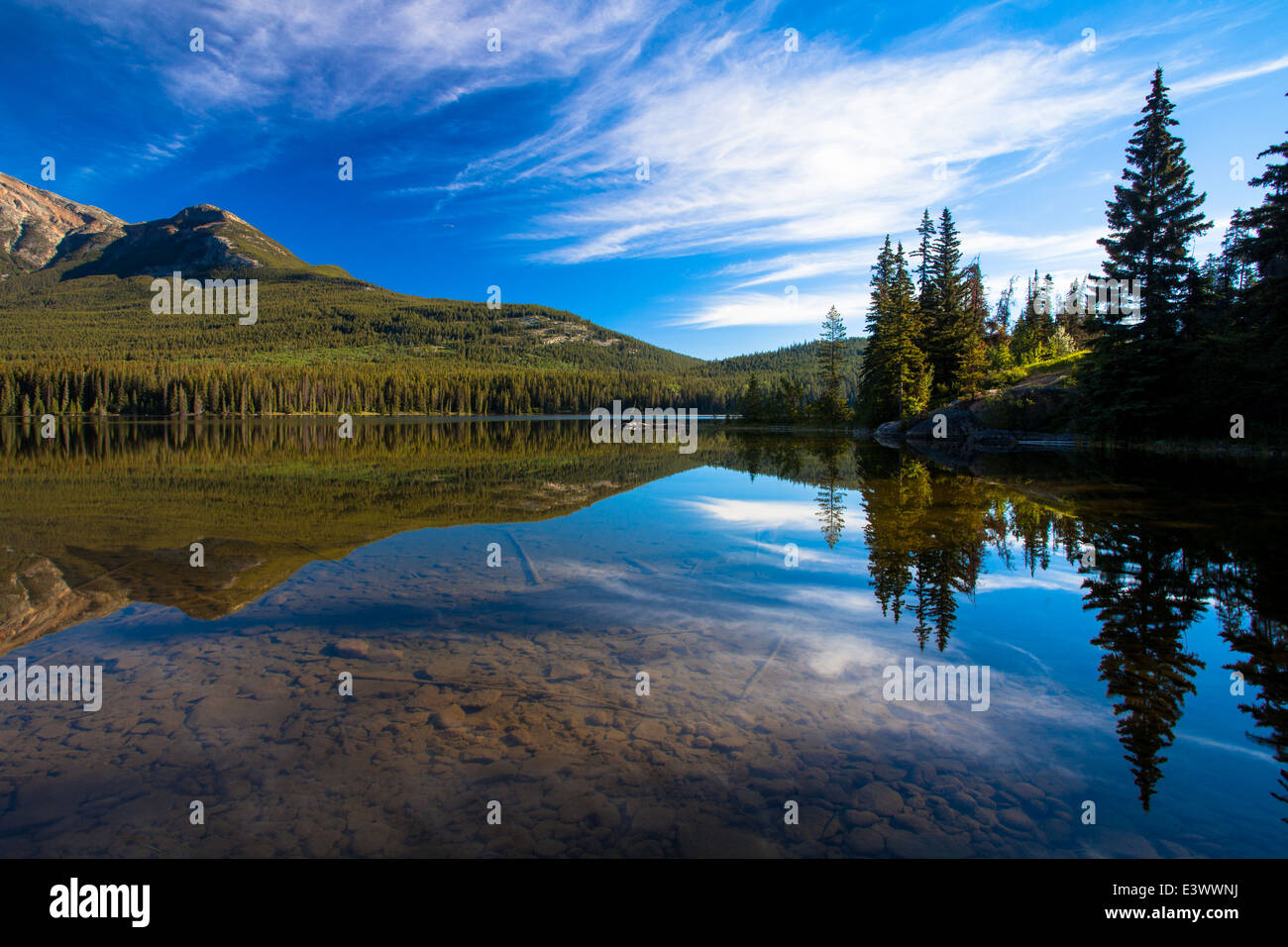 Pyramid Lake Reflection Stock Photo - Alamy