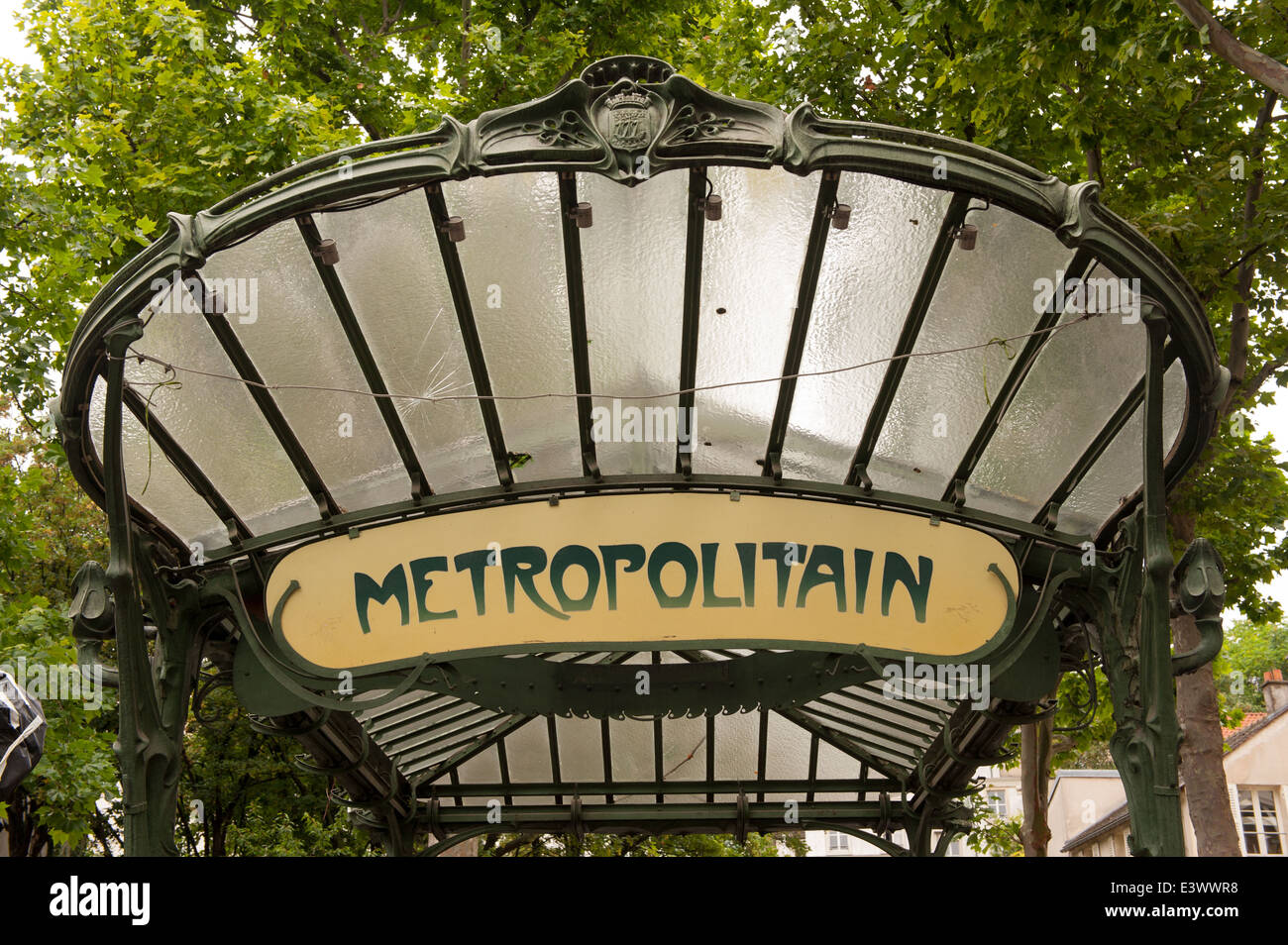 Glass canopy metro entrance hi-res stock photography and images - Alamy