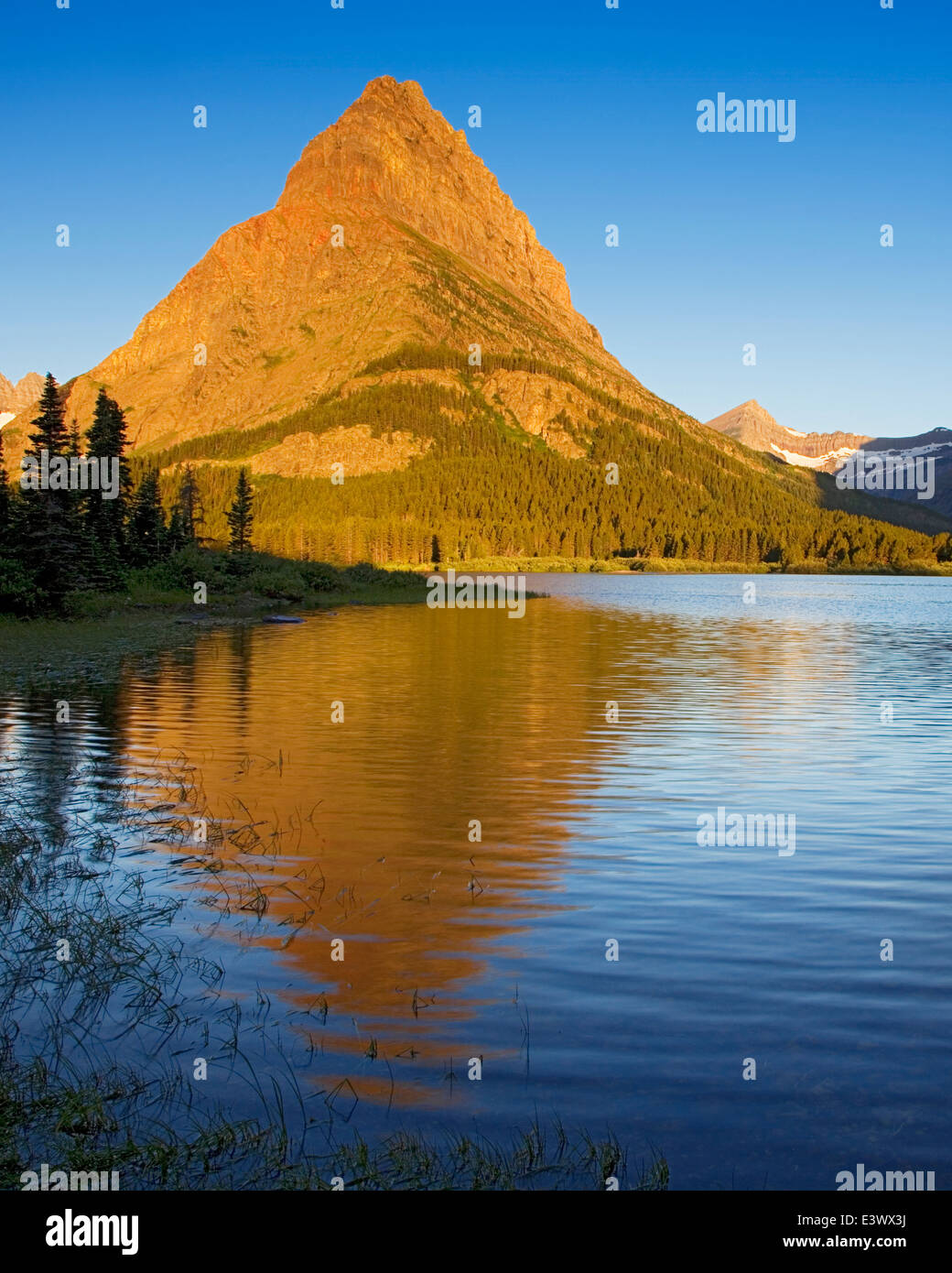 USA, Montana, Glacier National Park, Swiftcurrent Lake, Many Glacier ...