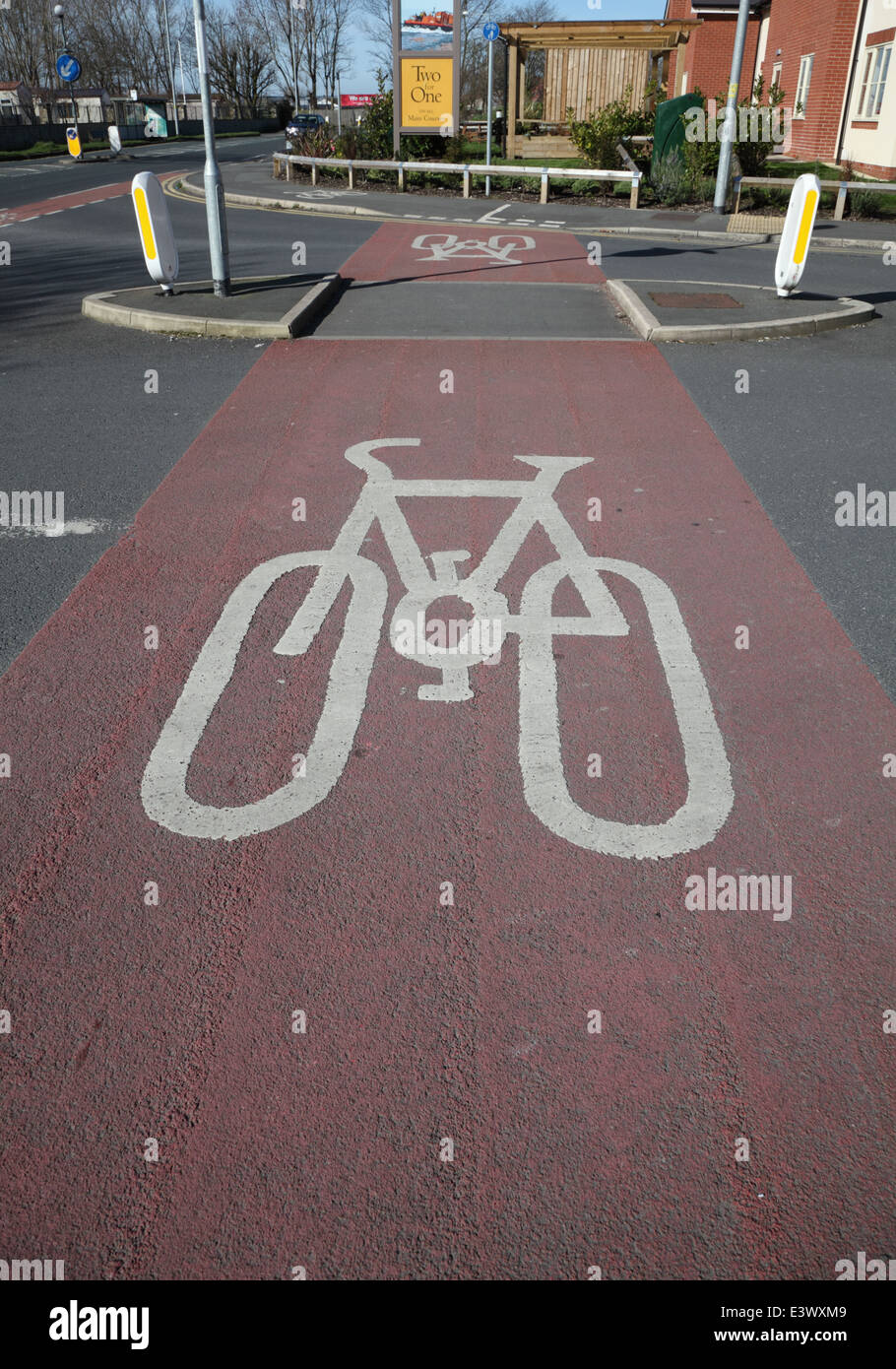 Sign "cycle lane" on road Stock Photo - Alamy