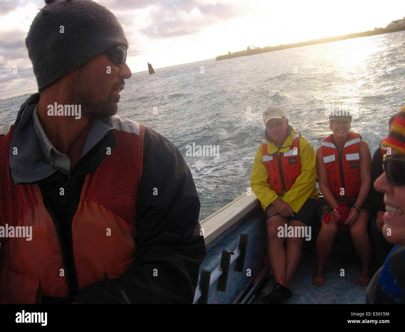 Observers document coral spawning at French Frigate Shoals in the ...