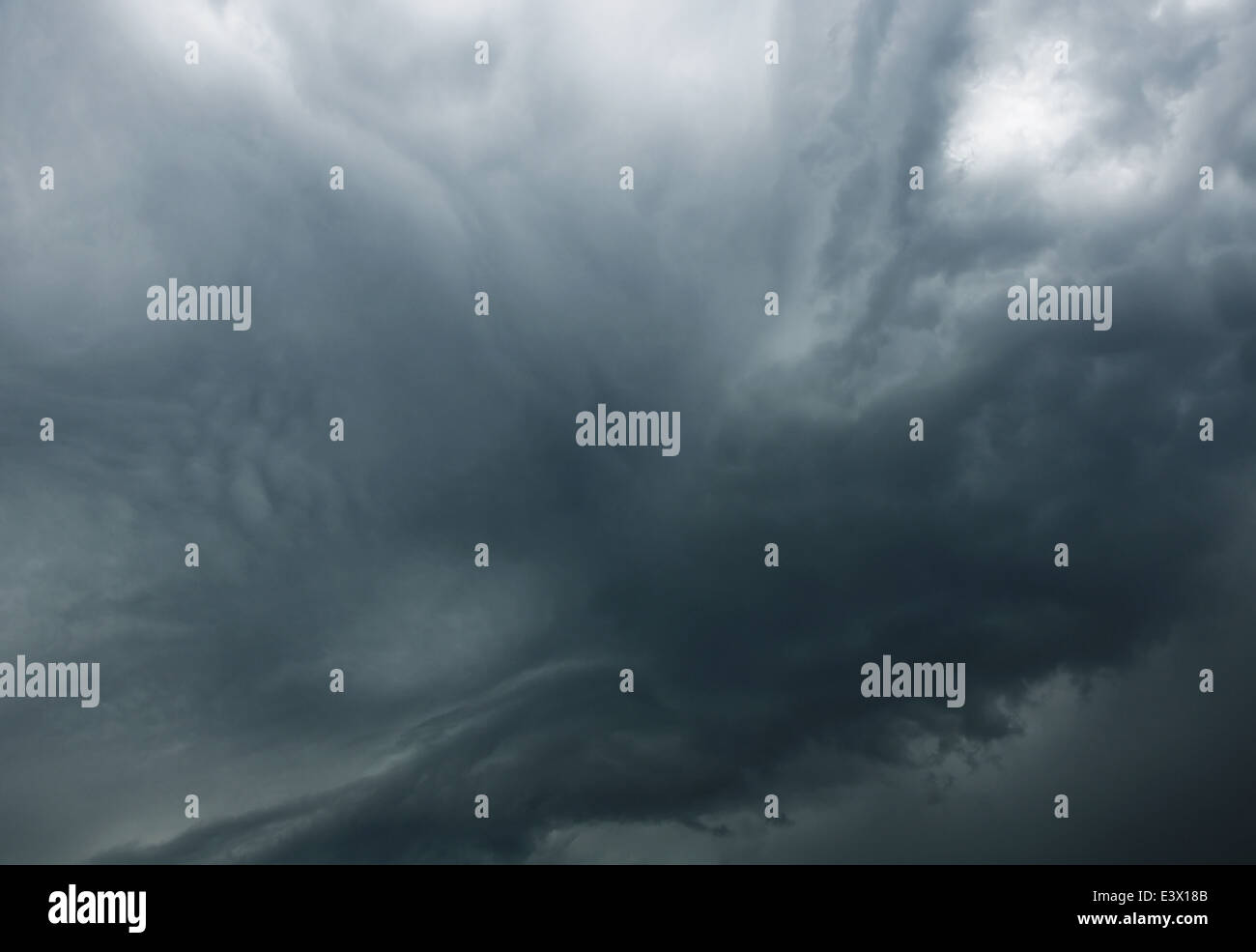 Dark rain cloud sky hi-res stock photography and images - Alamy