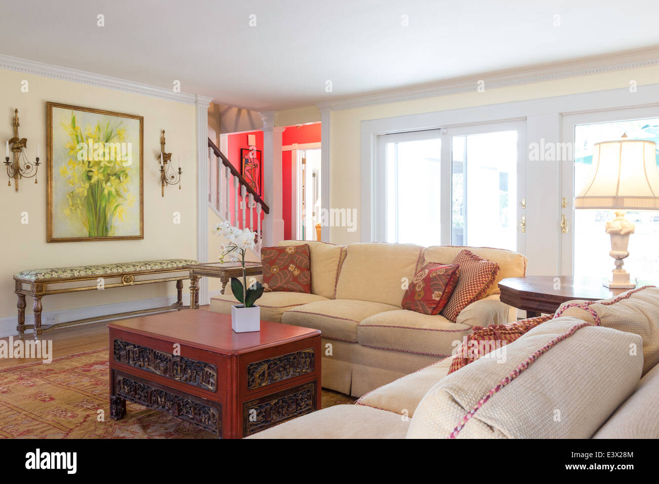 Interior living room sofas hi-res stock photography and images - Alamy